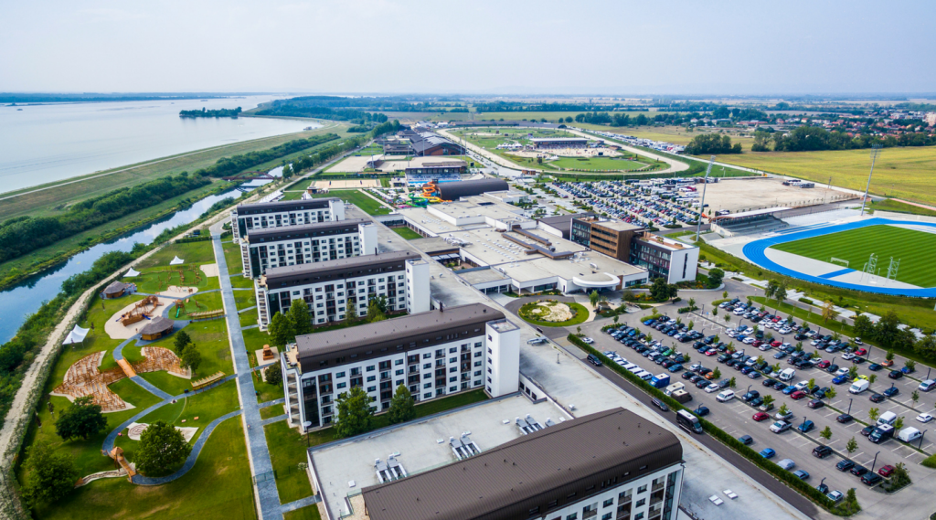 Sports and leisure resort - x-bionic sphere