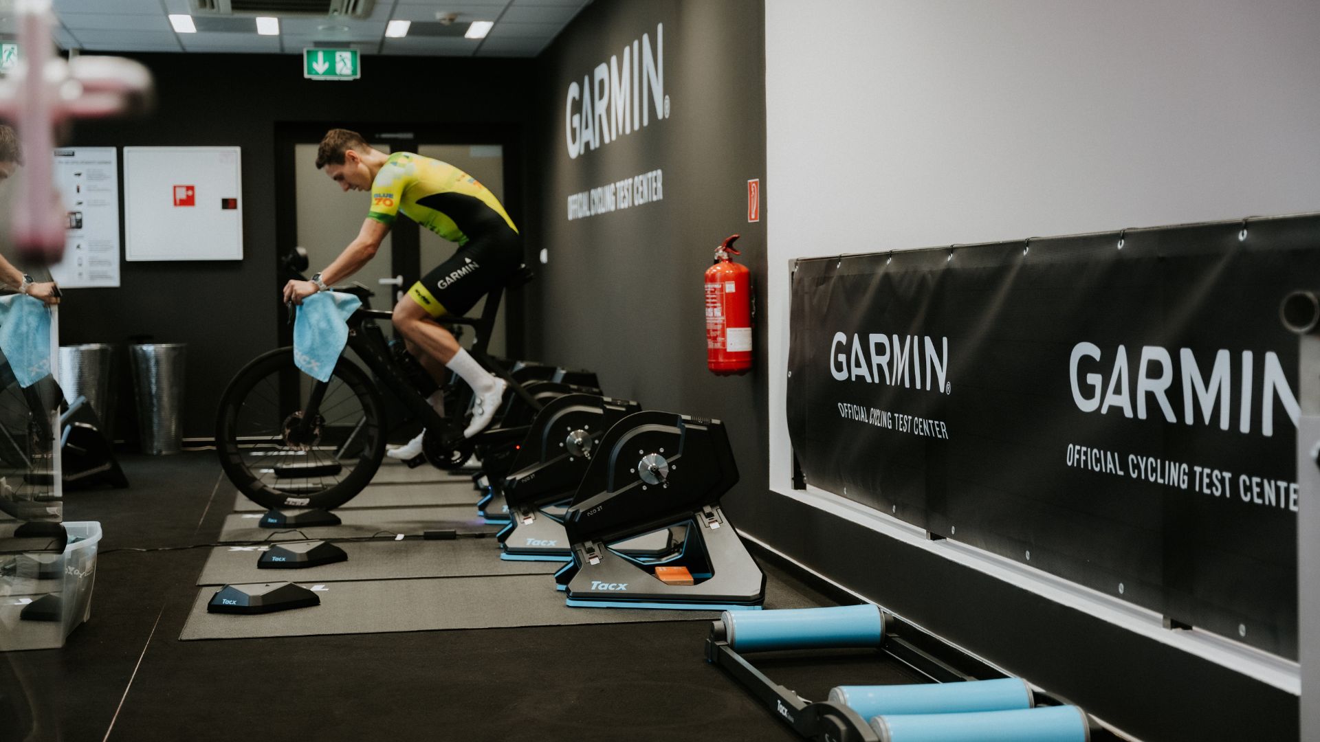 GARMIN CYCLING TEST CENTER - x-bionic sphere